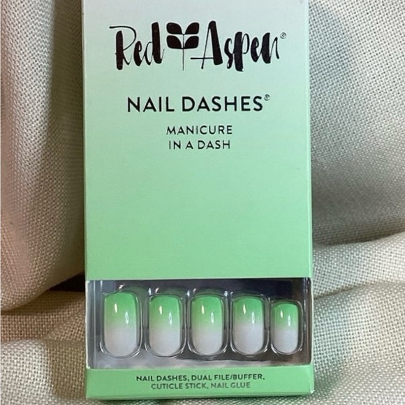 Red Aspen | Makeup | Red Aspen Green Ombre Nail Dashes | Poshmark